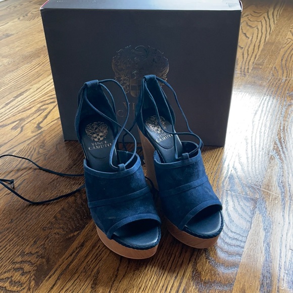 Vince Camuto | Shoes | Vince Camuto Maleena Wedge Sandal Size 75 | Poshmark